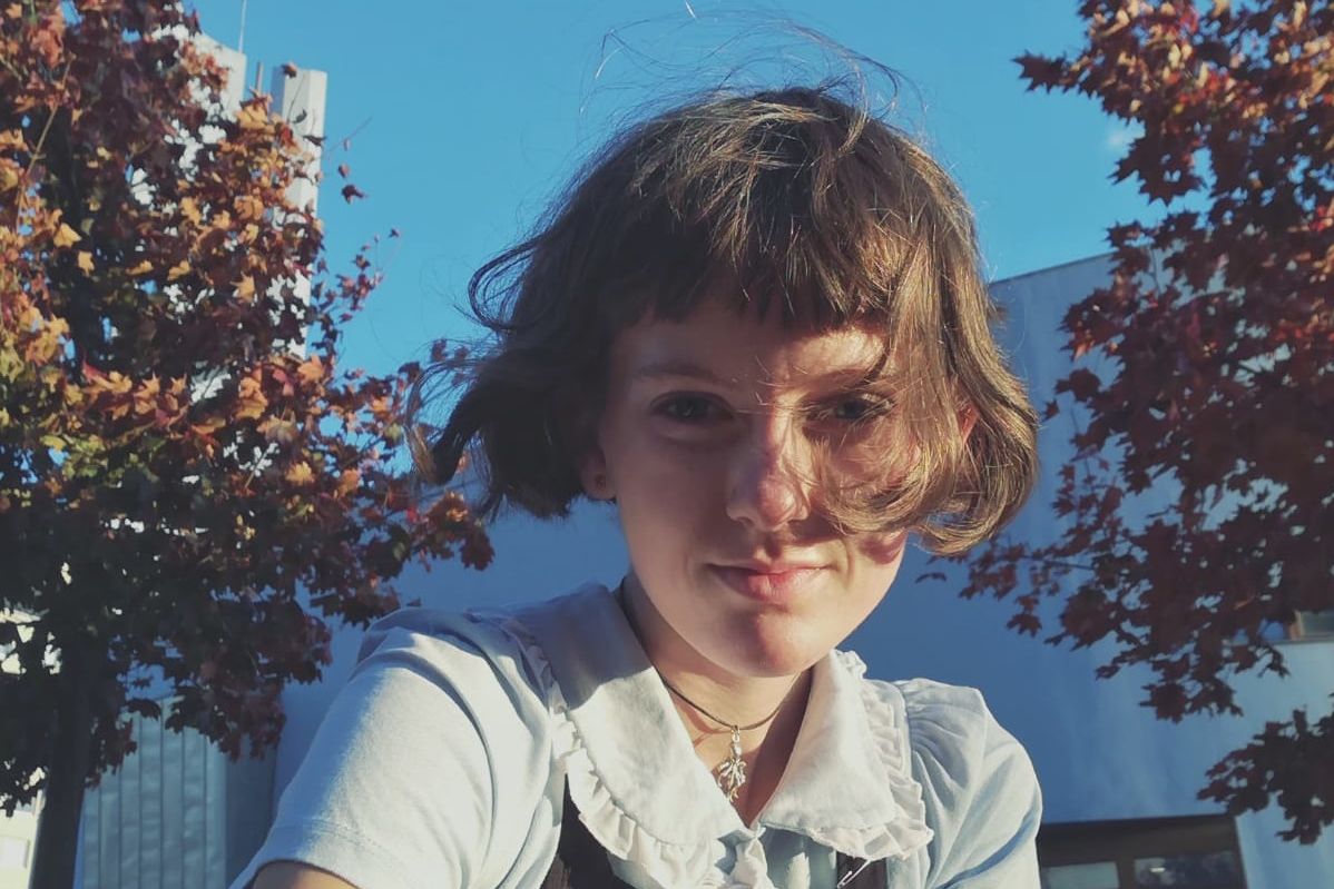 Začínající výtvarnice Veronika Veleva zahájí v knihovně svou první ...